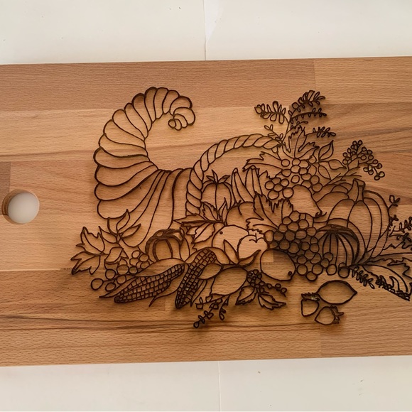 DreamRunners | Kitchen | Handmade Solid Wood Cutting Board Cornucopia ...